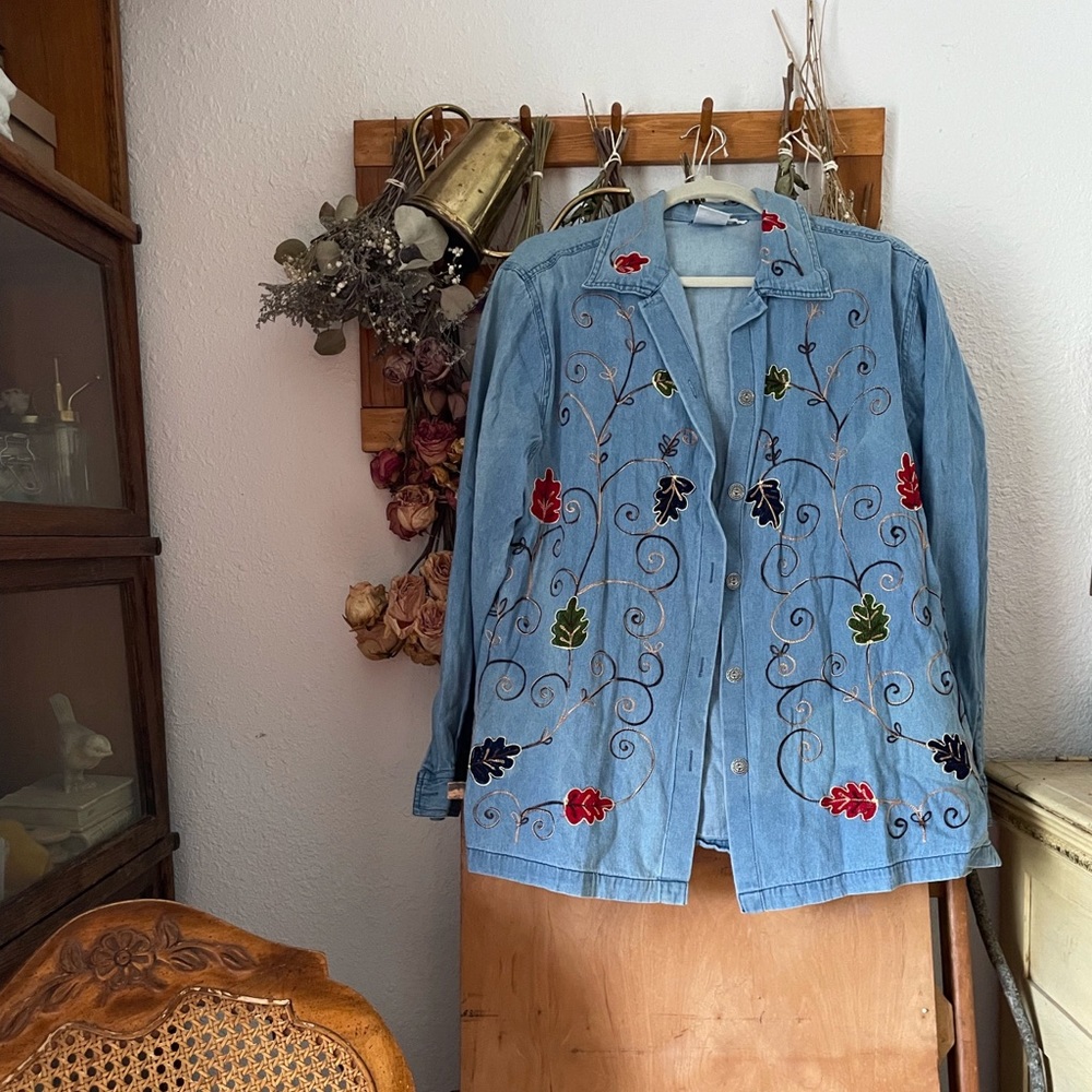 Vintage Denim Shirt With Leaf Embroidery - Gem